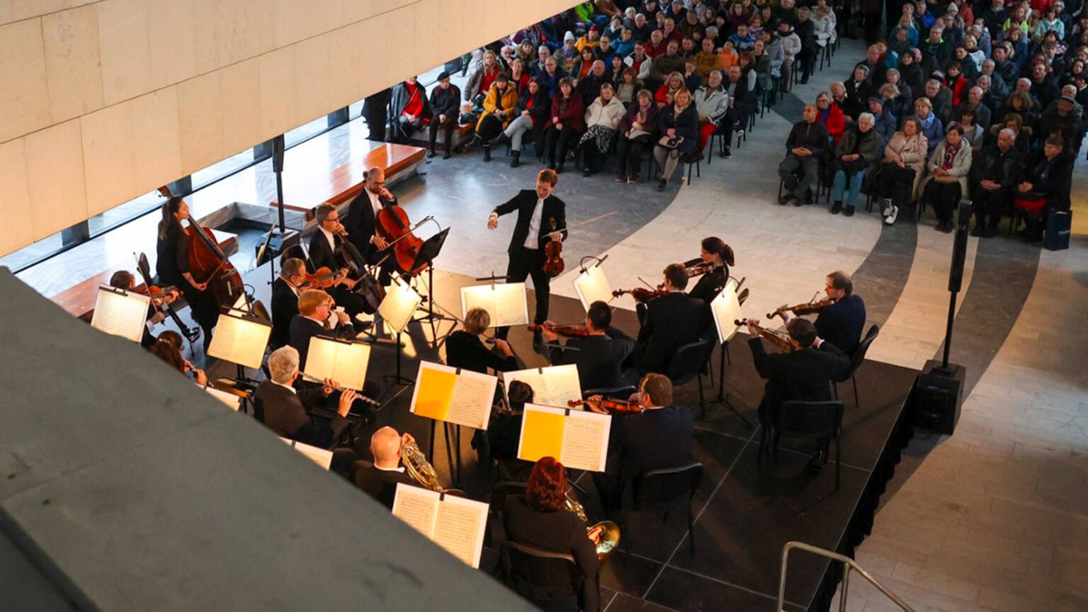 Albinoni, Dvořák ve Vřídelní kolonádě – Variace 2025 / 21.–22. 11. 2025 ...